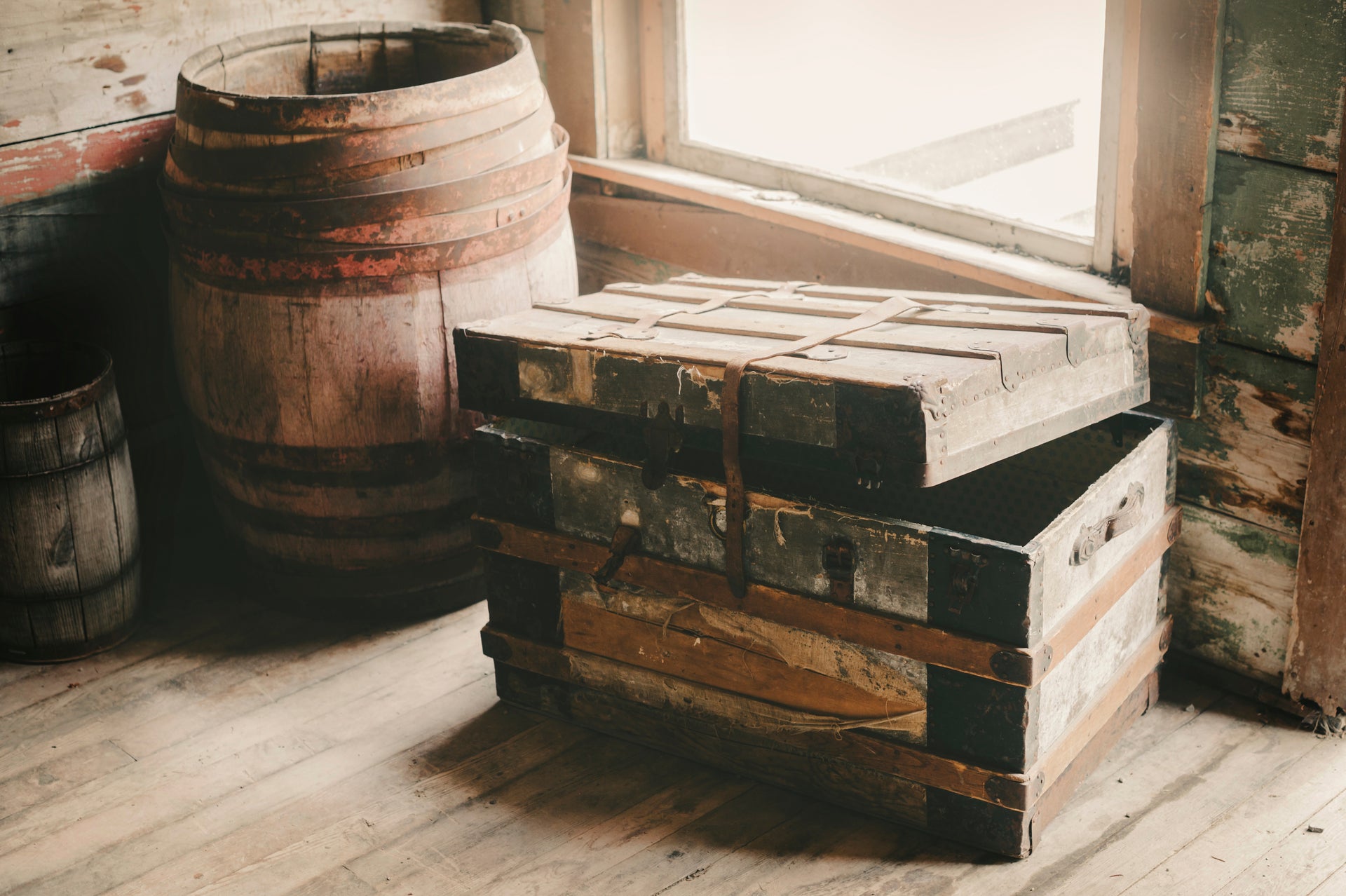 Antique Trunk Restoration Supplies: Hardware, Tools & More
